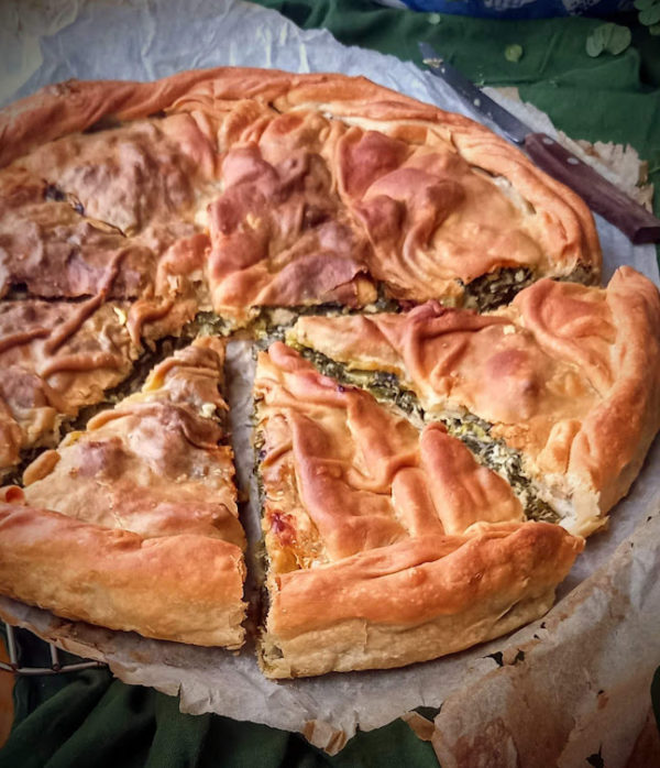 Σπανακόπιτα με χειροποίητο φύλλο - Στην Κουζίνα Μου Πίτες